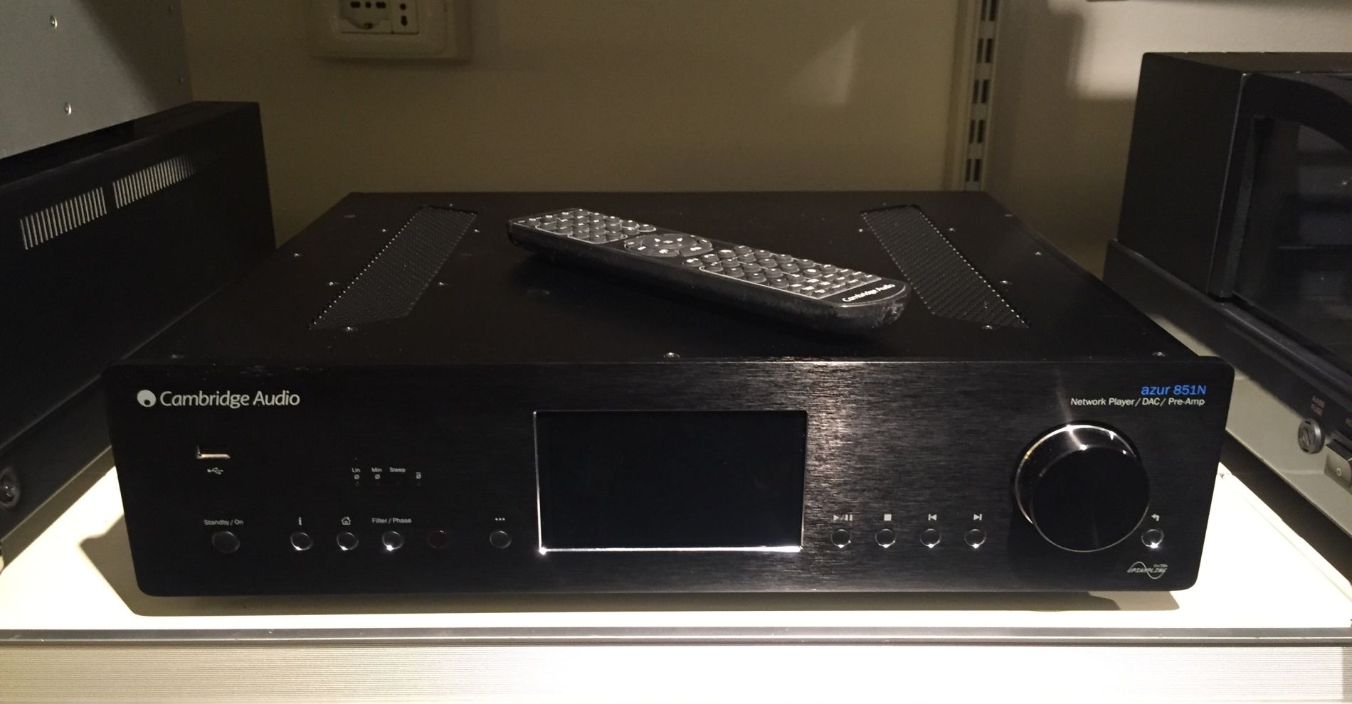 CAMBRIDGE AZUR 851 N